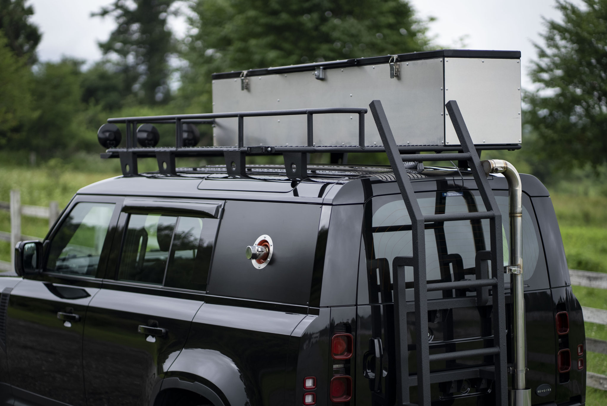 LandRover Defender 110 custom | GALLERY | 46works